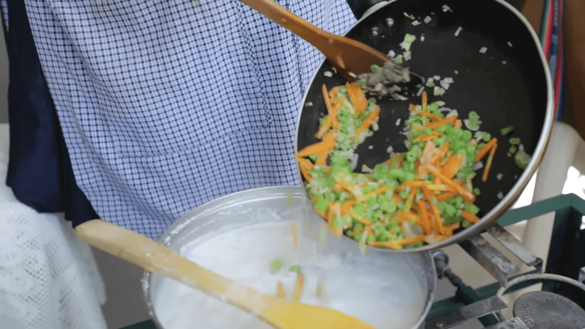 Sopa de Maní | Receta boliviana